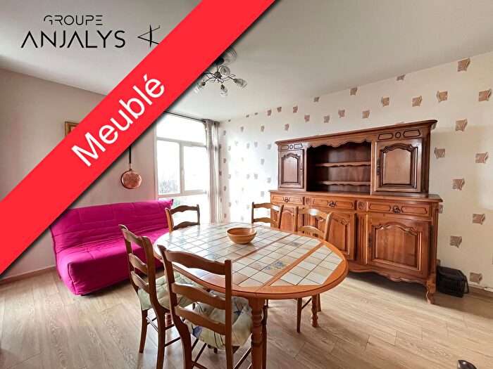 Appartement à louer - Villeurbanne, Buers - 3 pièces - 2 chambres