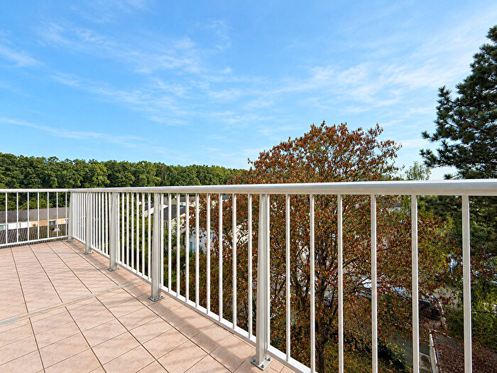 Appartement 5 pièces à Magny-les-Hameaux, à vendre