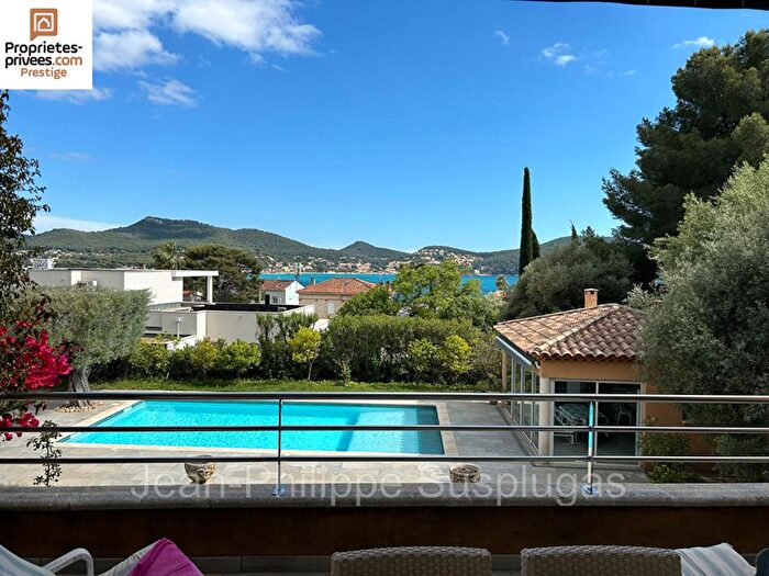 Maison à vendre - Saint-Cyr-sur-Mer, Les Lecques, Caylar, Cap Saint-Louis, Plage - 10 pièces - 6 chambres