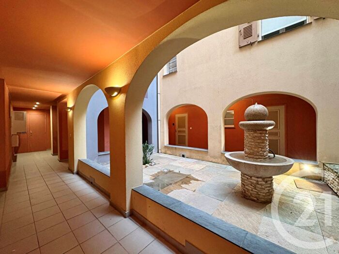 Appartement à louer - Ajaccio - 3 pièces - 2 chambres