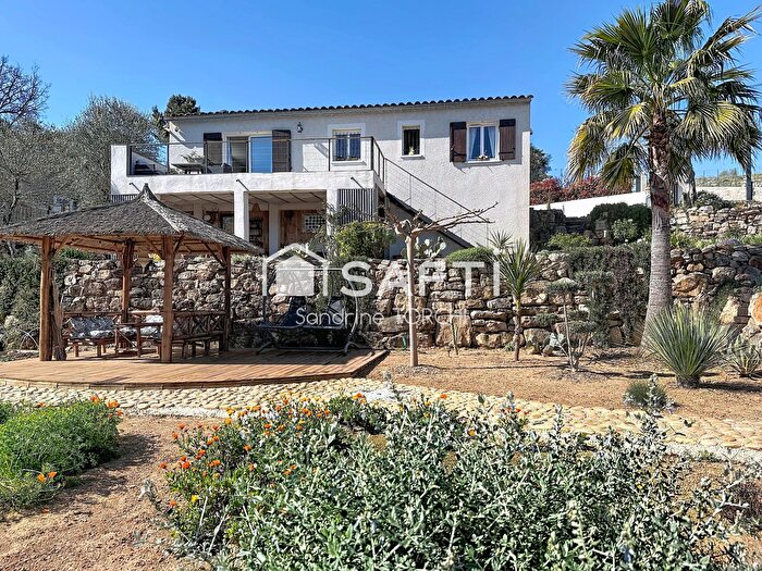 Maison à vendre - Vidauban - 5 pièces - 3 chambres