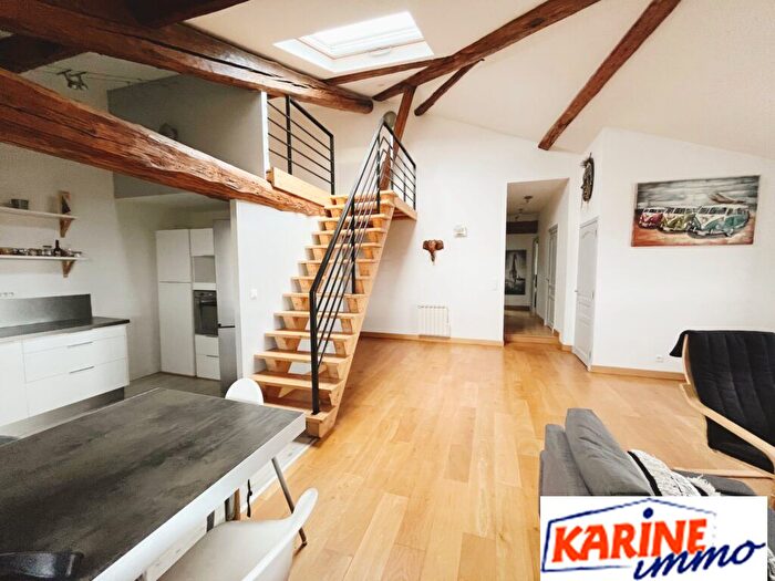 Fontaines-Saint-Martin : Appartement 4 pièces à vendre