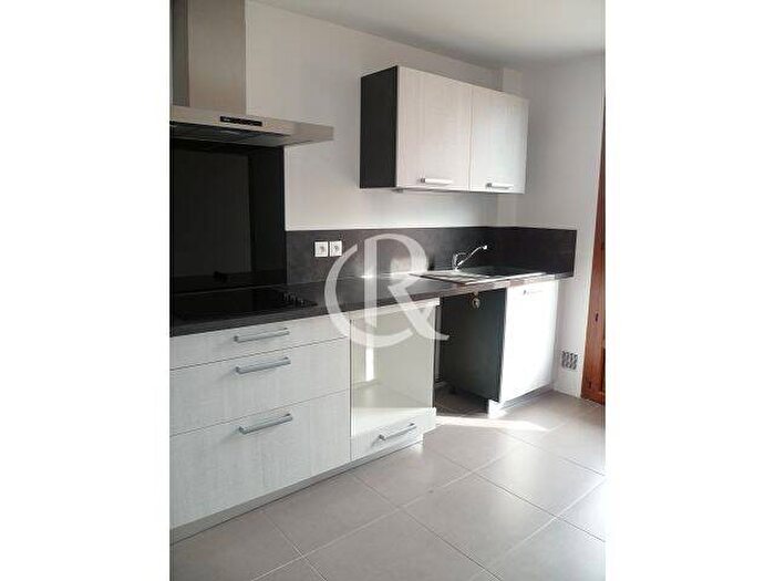 Appartement à louer - Hyères - 3 pièces - 2 chambres