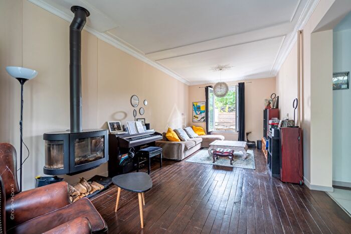 Maison à vendre - Villemomble, Marnaudes - 9 pièces - 5 chambres