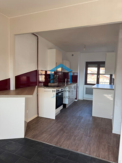 Appartement à louer - Saint-Chamond, Centre-ville, Saint-Ennemond, Chavanne - 3 pièces - 2 chambres