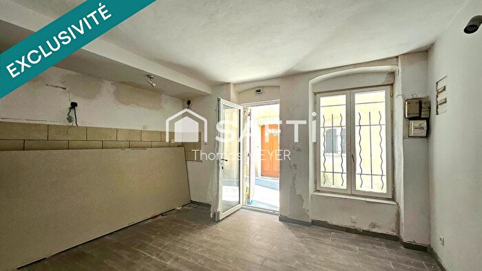 Pertuis, Centre-ville, Fours à Chaux, Claret : Appartement 1 pièce à vendre