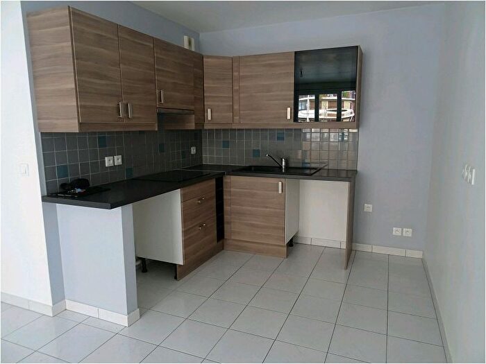 Appartement à louer - Juvisy-sur-Orge, Centre-ville, Entrevoies, Seine - 2 pièces - 1 chambre