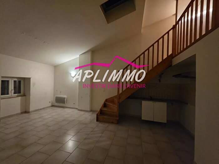 Appartement à louer - Le Teil - 2 pièces - 1 chambre