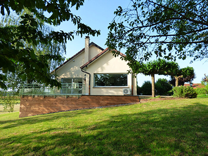 Maison 7 pièces à La Tour-de-Sçay, à vendre