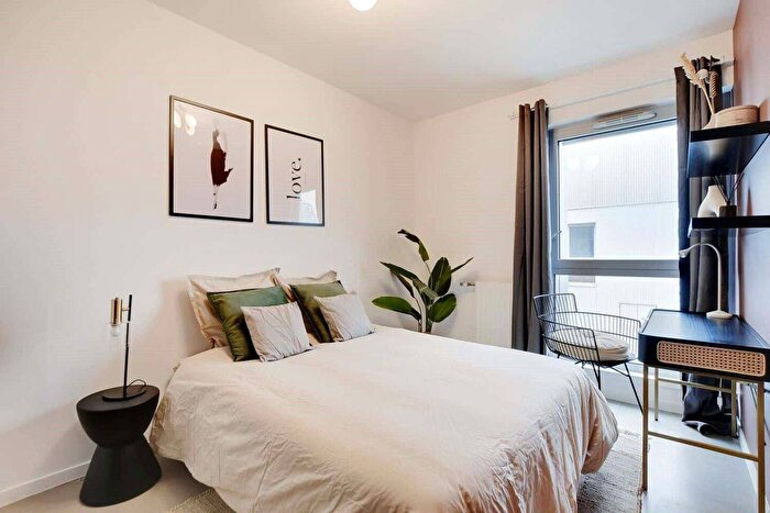 Pont de Flandre, Paris 19ème arrondissement : Appartement 1 pièce à louer