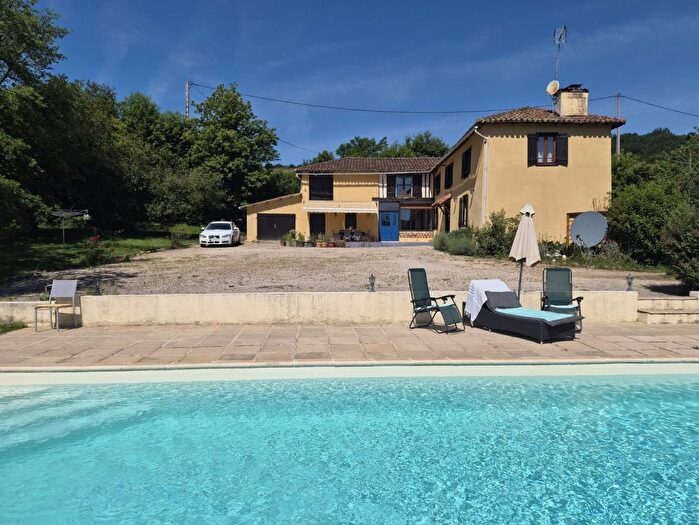 Maison 7 pièces à Bonnefont, à vendre