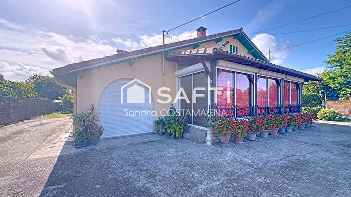 Maison à vendre - Castelsarrasin, Marescot, Cantecor, Carrel - 5 pièces - 3 chambres