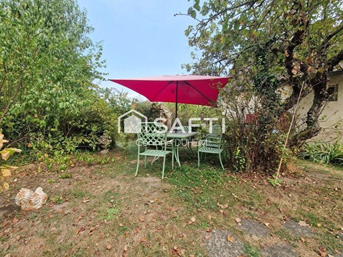 Maison à vendre - Verneuil-en-Bourbonnais - 7 pièces - 3 chambres