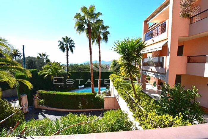 Appartement à vendre - Le Cannet, Haut Cannet - 3 pièces - 2 chambres