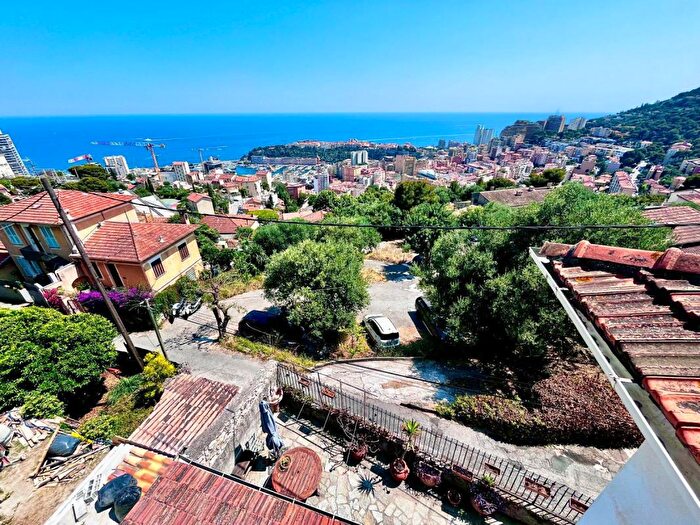 Maison à vendre - Beausoleil, Beausoleil Supérieur, Moyenne Corniche - 6 pièces - 3 chambres