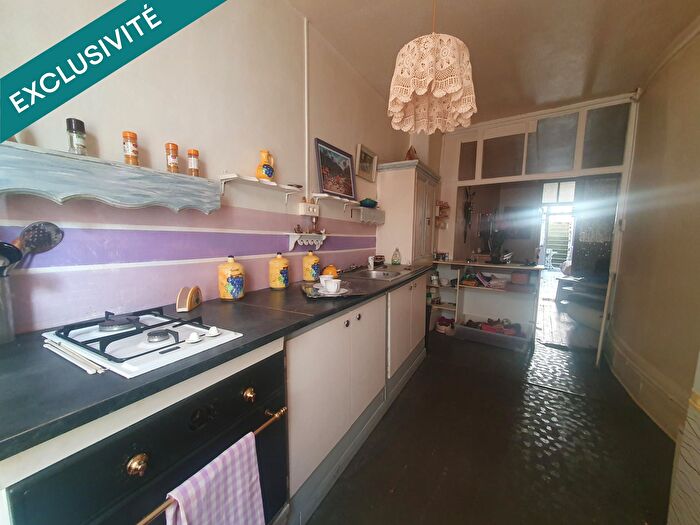 Maison à vendre - Saint-Pourçain-sur-Sioule - 7 pièces - 3 chambres