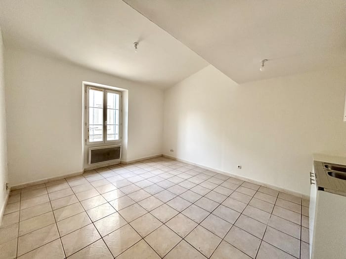 Marseille 3ème, Saint-Lazare : Appartement 3 pièces à louer