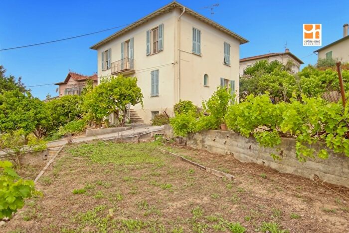Maison 8 pièces à vendre à Cagnes-sur-Mer, Les Vallières, Le Malvan, Les Travails, La Combe