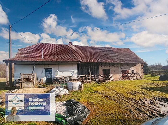 Maison à vendre - Savigny-sur-Seille - 2 pièces - 1 chambre