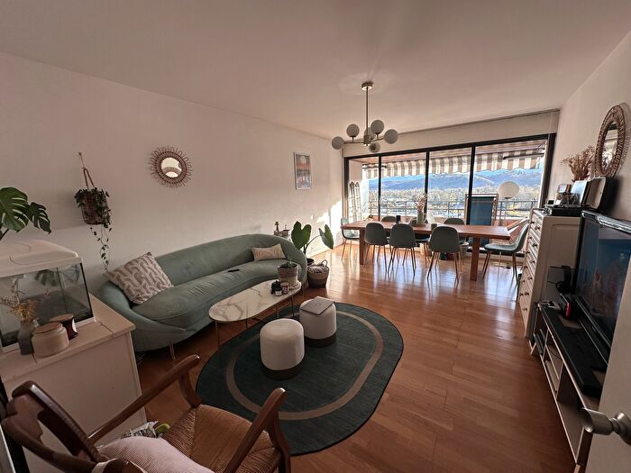 Appartement à louer - Pau, Centre-ville - 2 pièces - 1 chambre