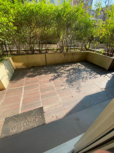 Appartement à vendre - Clichy, République, Victor Hugo - 3 pièces - 2 chambres