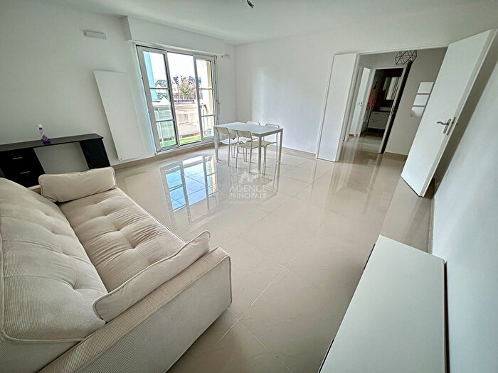 Appartement à vendre - Poissy, Foch, Les Sablons - 2 pièces - 1 chambre