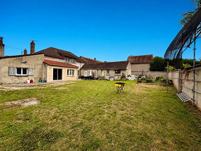 Maison 7 pièces à vendre à Châtenay-sur-Seine