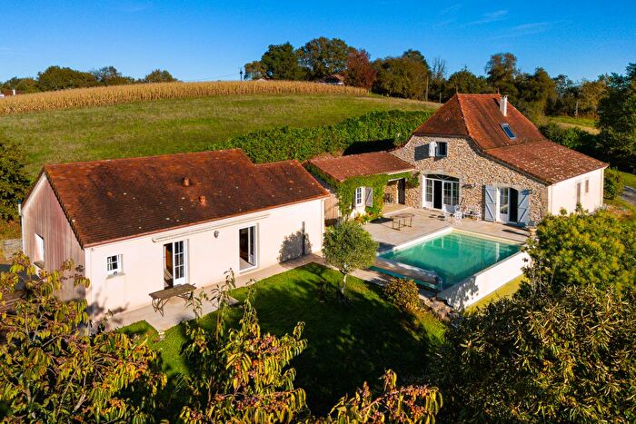 Maison à vendre - Salies-de-Béarn - 10 pièces - 7 chambres