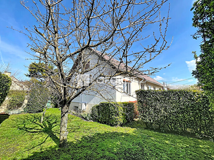 Maison à vendre - Bouafle - 8 pièces - 6 chambres