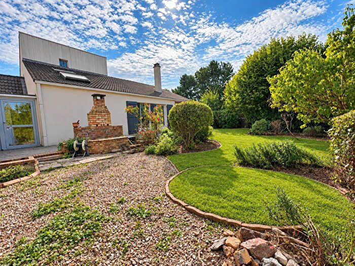 Maison 7 pièces à Les Clayes-sous-Bois, Ouest, à vendre