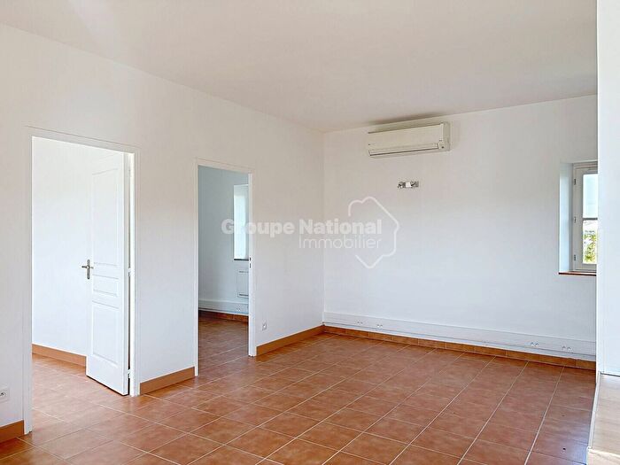 Appartement à louer - Langevin-Bealet, Berre-létang - 3 pièces - 2 chambres