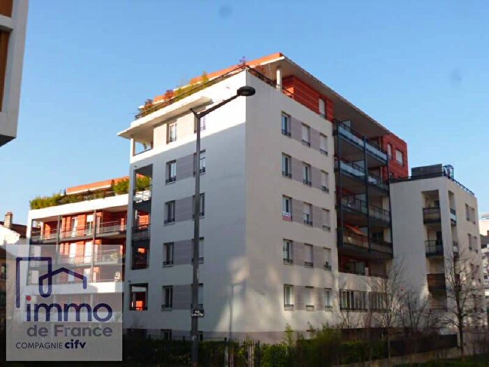 Appartement à louer - Gorge du Loup-Champvert, Lyon ème arrondissement - 3 pièces - 2 chambres