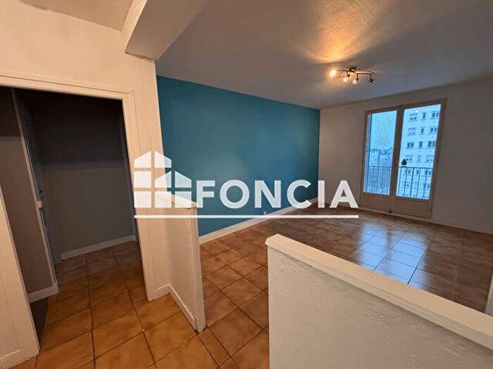 Appartement à louer - Brossolette, Vand uvre-lès-Nancy - 3 pièces - 2 chambres