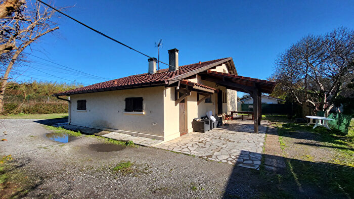 Maison à vendre - Saint-Vincent-de-Tyrosse - 4 pièces - 3 chambres