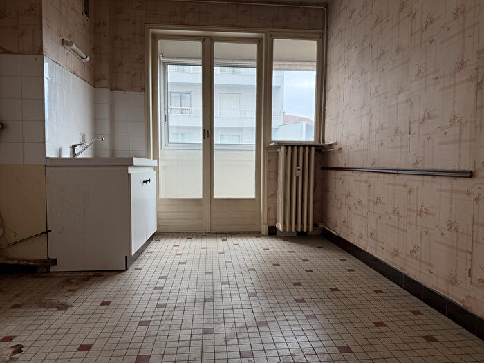 Appartement à vendre - Aurillac, Centre-ville - 4 pièces - 3 chambres