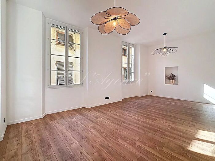 Appartement à vendre - Nice, Vieux Nice - 4 pièces - 3 chambres