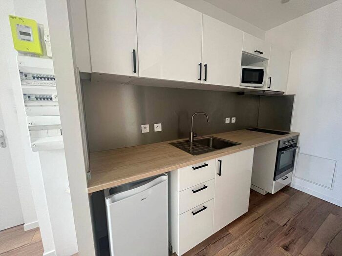 Appartement à louer - Lameilhe Est-Le Siala, Castres - 1 pièce