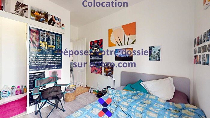 Appartement à louer - Cité Pierre et Marie Curie, Ivry-sur-Seine - 3 pièces - 2 chambres