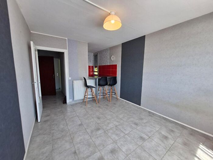 Appartement 1 pièce à louer - Clermont-Ferrand, Les Landais, Fontaine du Bac, La Pardieu