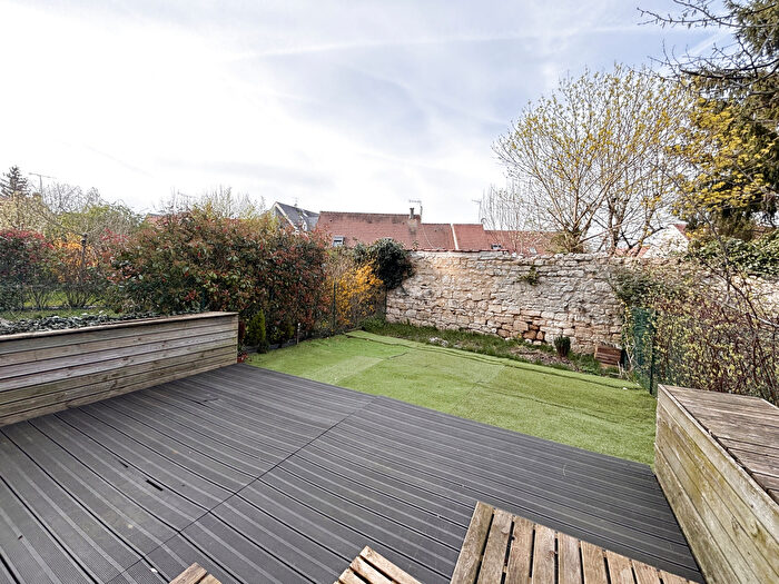 Appartement à vendre - La Chapelle-en-Serval - 3 pièces - 2 chambres