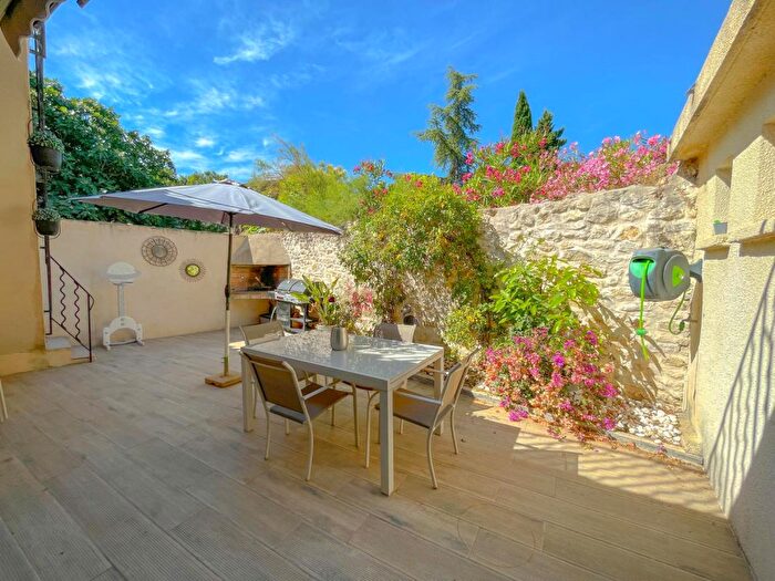 Maisons à vendre et appartements à louer - 1