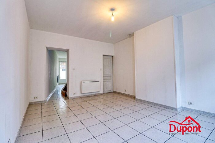 Maison 3 pièces à Rulx, à louer