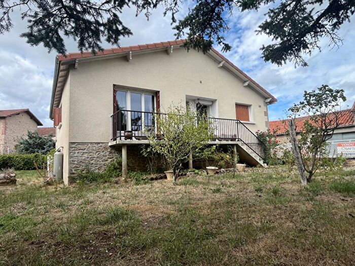 Maison 5 pièces à vendre à Nouic