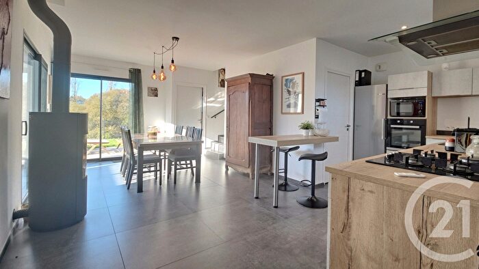 Maison à vendre - Theix - 6 pièces - 4 chambres