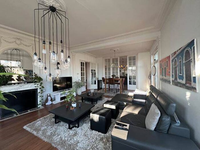 Appartement à louer - Grand boulevard, La Madeleine - 4 pièces - 3 chambres