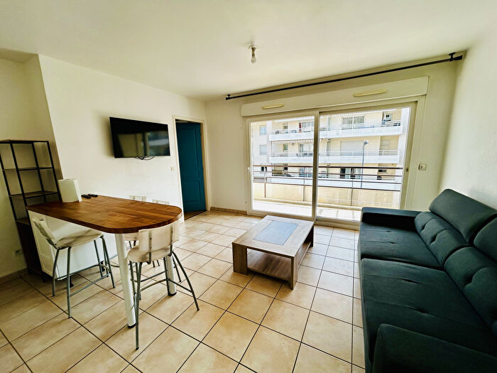 Appartement à louer - Annemasse, Romagny - 2 pièces - 1 chambre