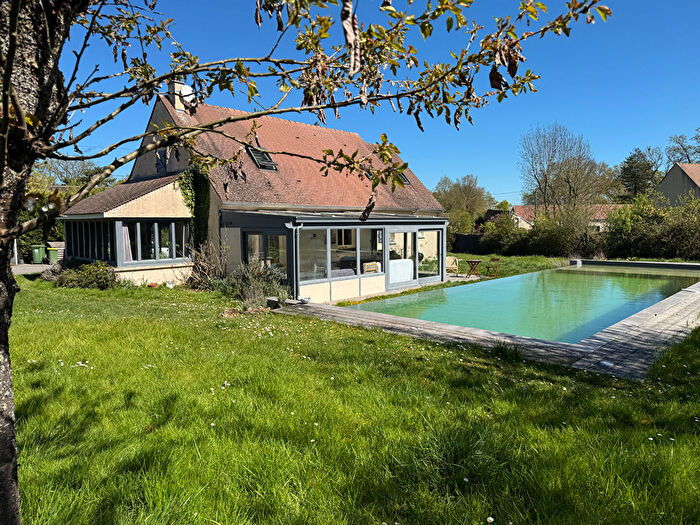 Montfort-l'Amaury : Maison 6 pièces à vendre