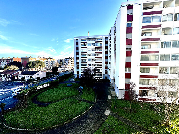 Appartement 5 pièces à Toulouse, Papus, à vendre