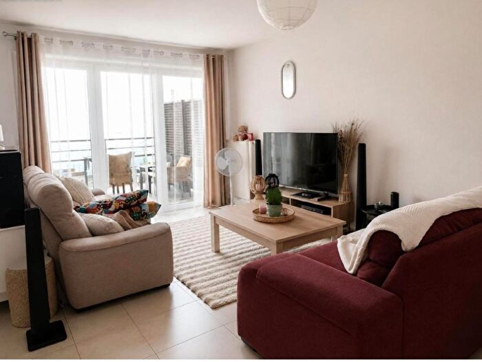 Appartement 4 pièces à Saint-Brès, à vendre