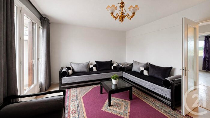 Appartement 3 pièces à vendre - La Courneuve, Centre-ville